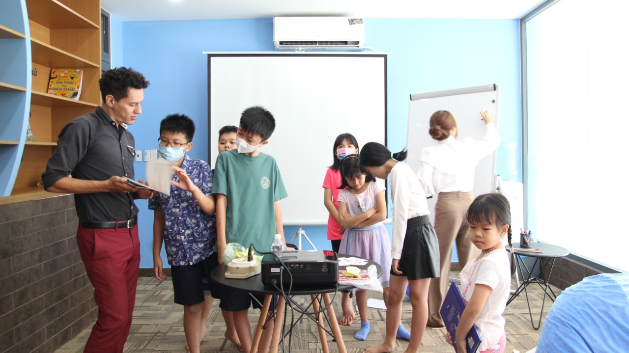 IBI School - Vietnam to Launch its Flipped Learning Center